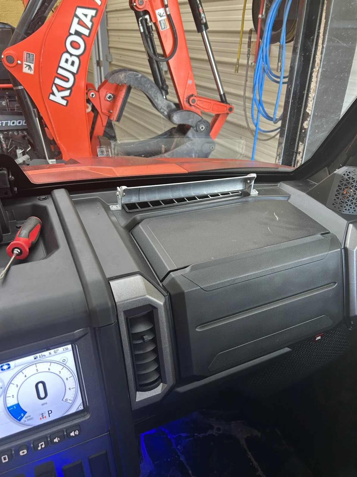 Window fogging from ac . | Polaris XPEDITION Forum